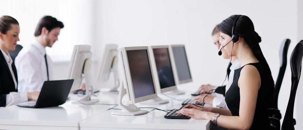 10 Kualifikasi Bagi Customer Service Bisnis Anda