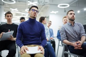 Apa itu Web Developer? Tugas, Gaji & Skill yang Dibutuhkan